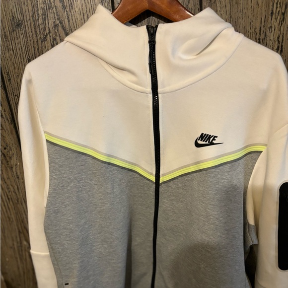 Nike | Jackets & Coats | Nikesportswear Full Zip Tech Fleece Hoodie ...